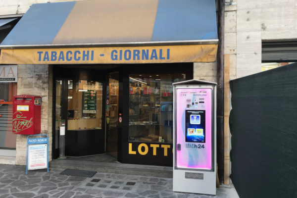 Distributori automatici sigarette per Tabaccherie - EVX Vending. Scegli ...
